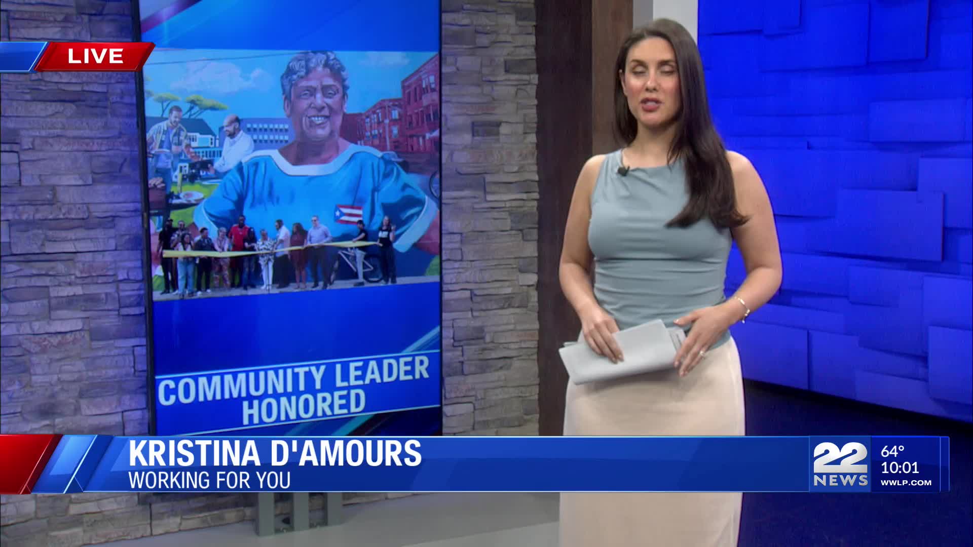 Holyoke unveils mural downtown to honor community leader – WWLP