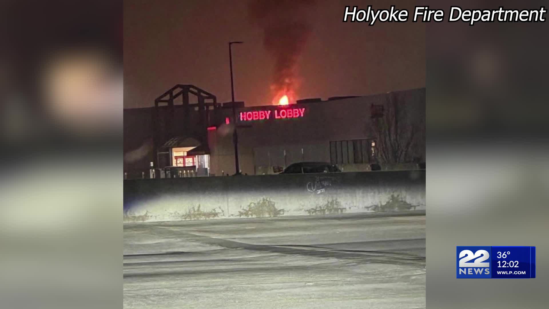 Holyoke Mall closure extended for safety after fire incident – WWLP