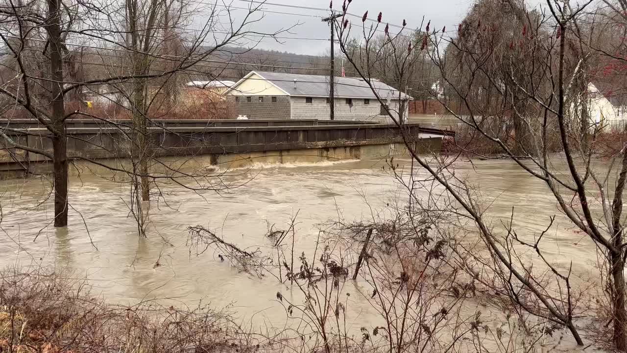 Green River flooding conditions on Monday – WWLP