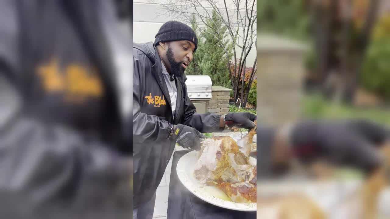 Chef Terry showcases how to carve turkey ‘correctly’ – Fox 59