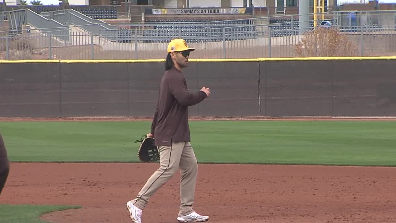 Poway and USD alum Connor Joe to play for his hometown Padres – FOX 5 ...